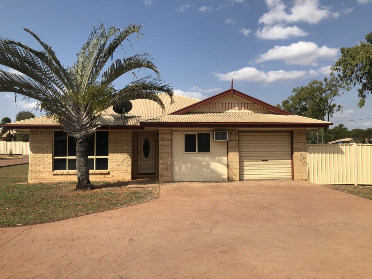 Western Heritage Motor Inn Gallery: photos of our Moranbah Motel