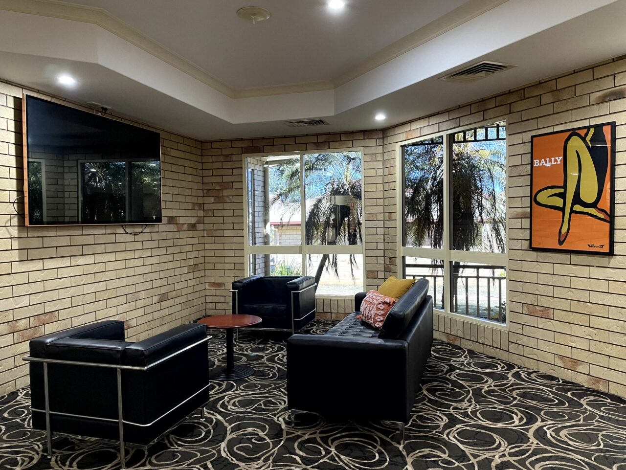 Western Heritage Motor Inn Gallery: photos of our Moranbah Motel