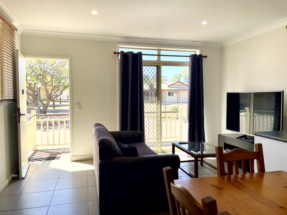 Western Heritage Motor Inn Gallery: photos of our Moranbah Motel